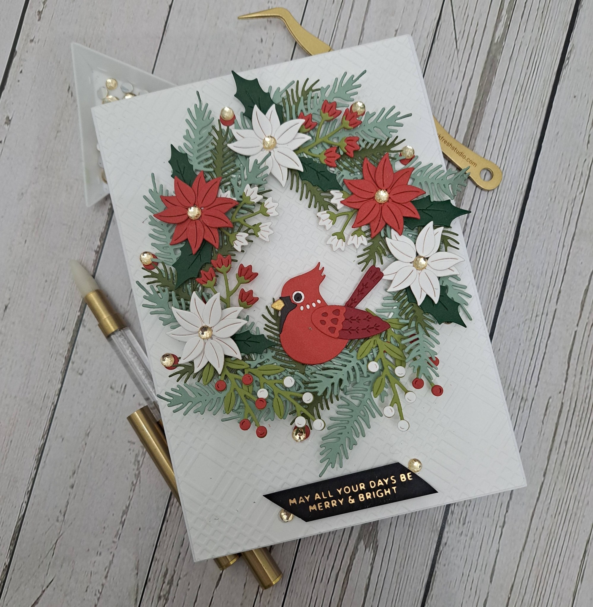 Cardinal Wreath – loopyloocards